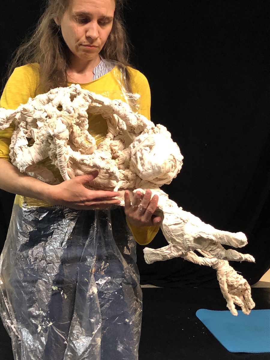 Creating connections between dance, objects and puppet + costume ...